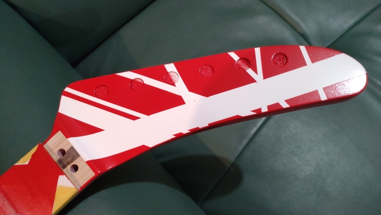 白赤黒: H/F studio